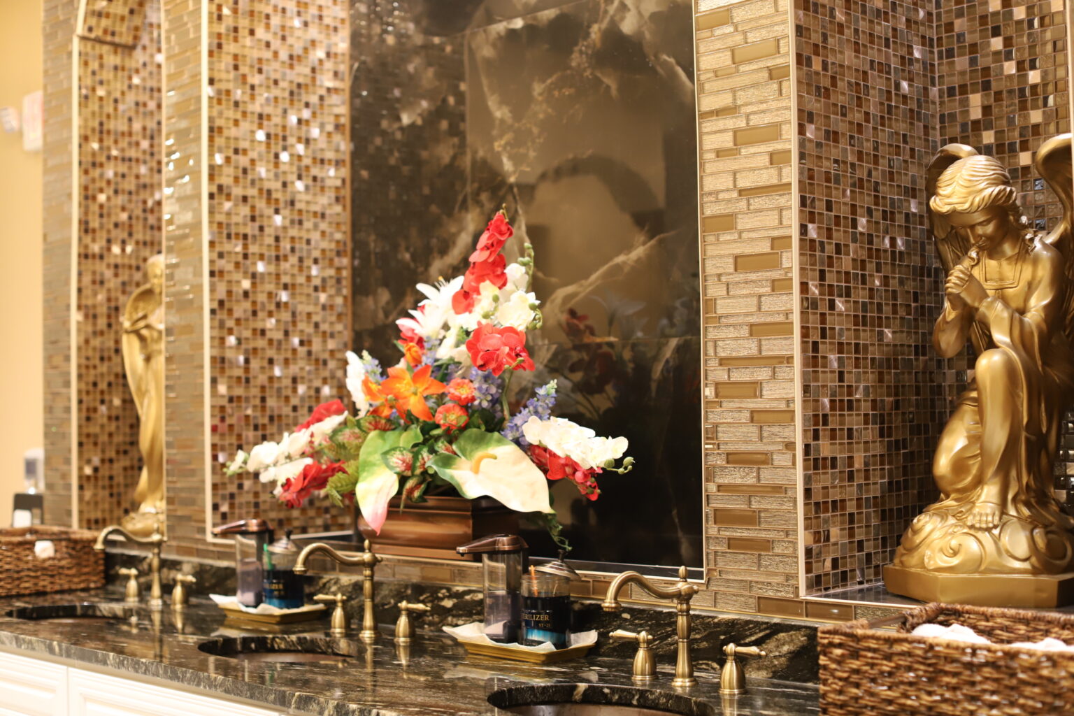 LP Luxury Nail Lounge