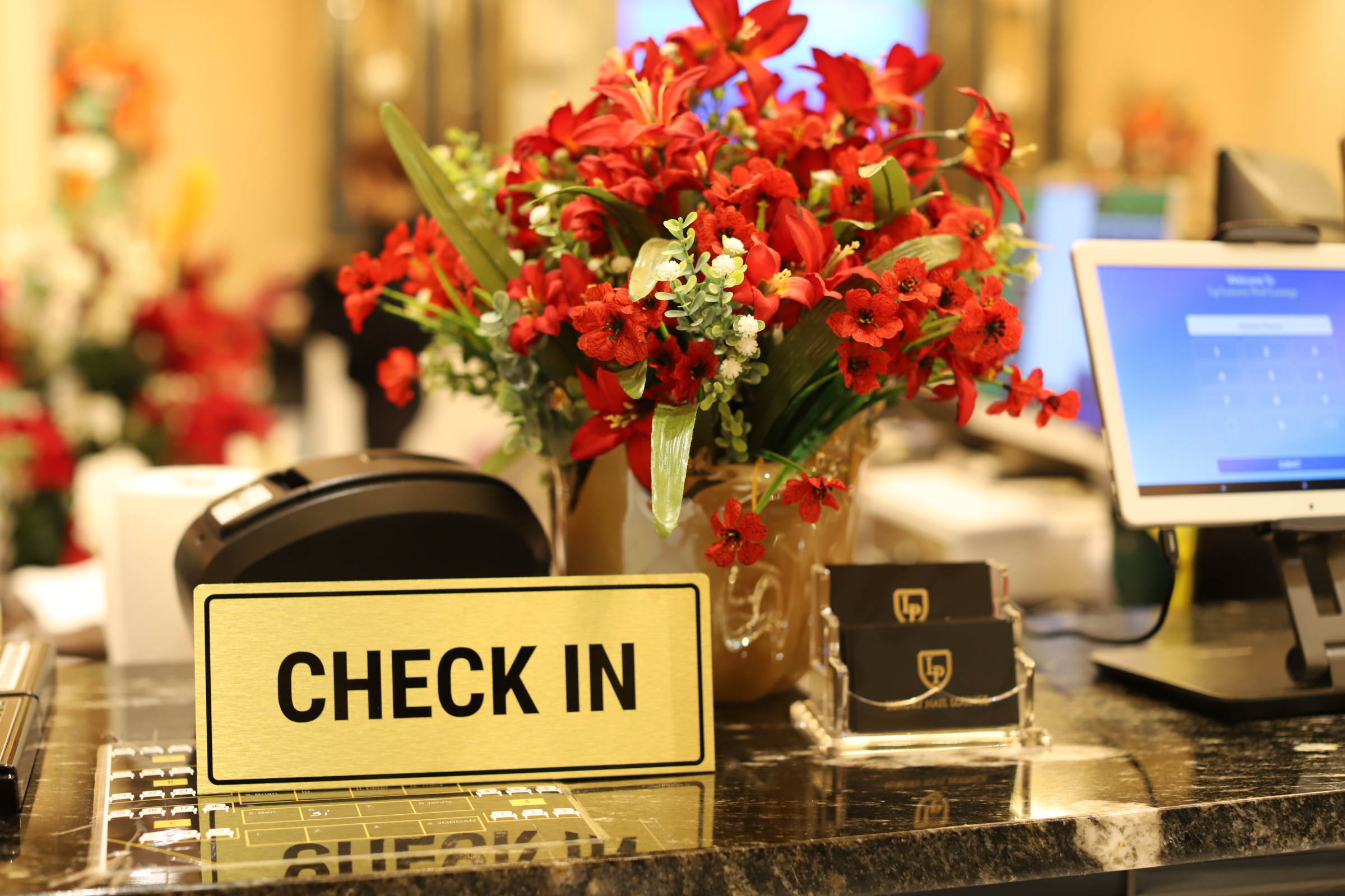 LP Luxury Nail Lounge